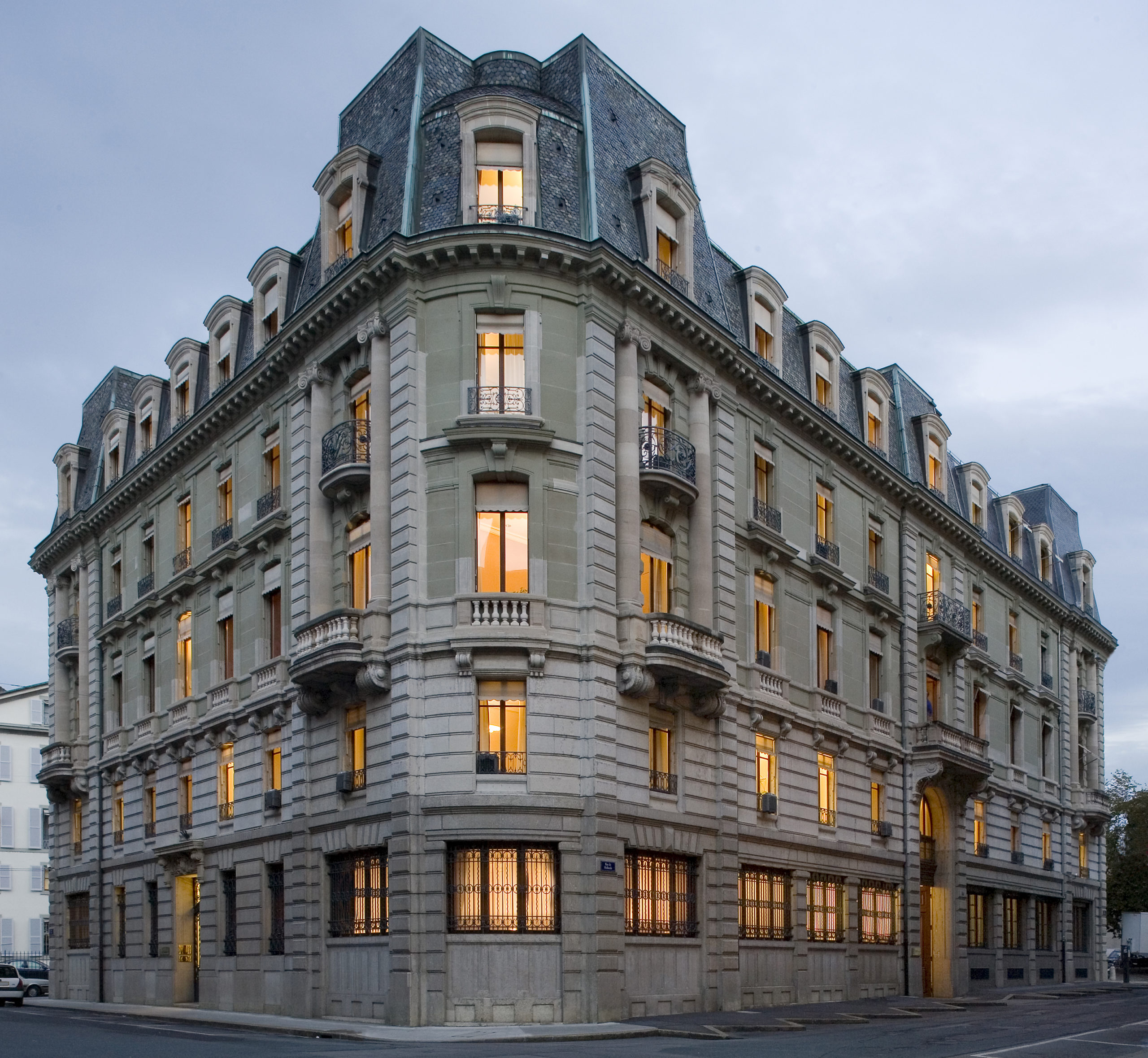 Bénéfice semestriel en baisse pour Edmond de Rothschild - Finance Corner